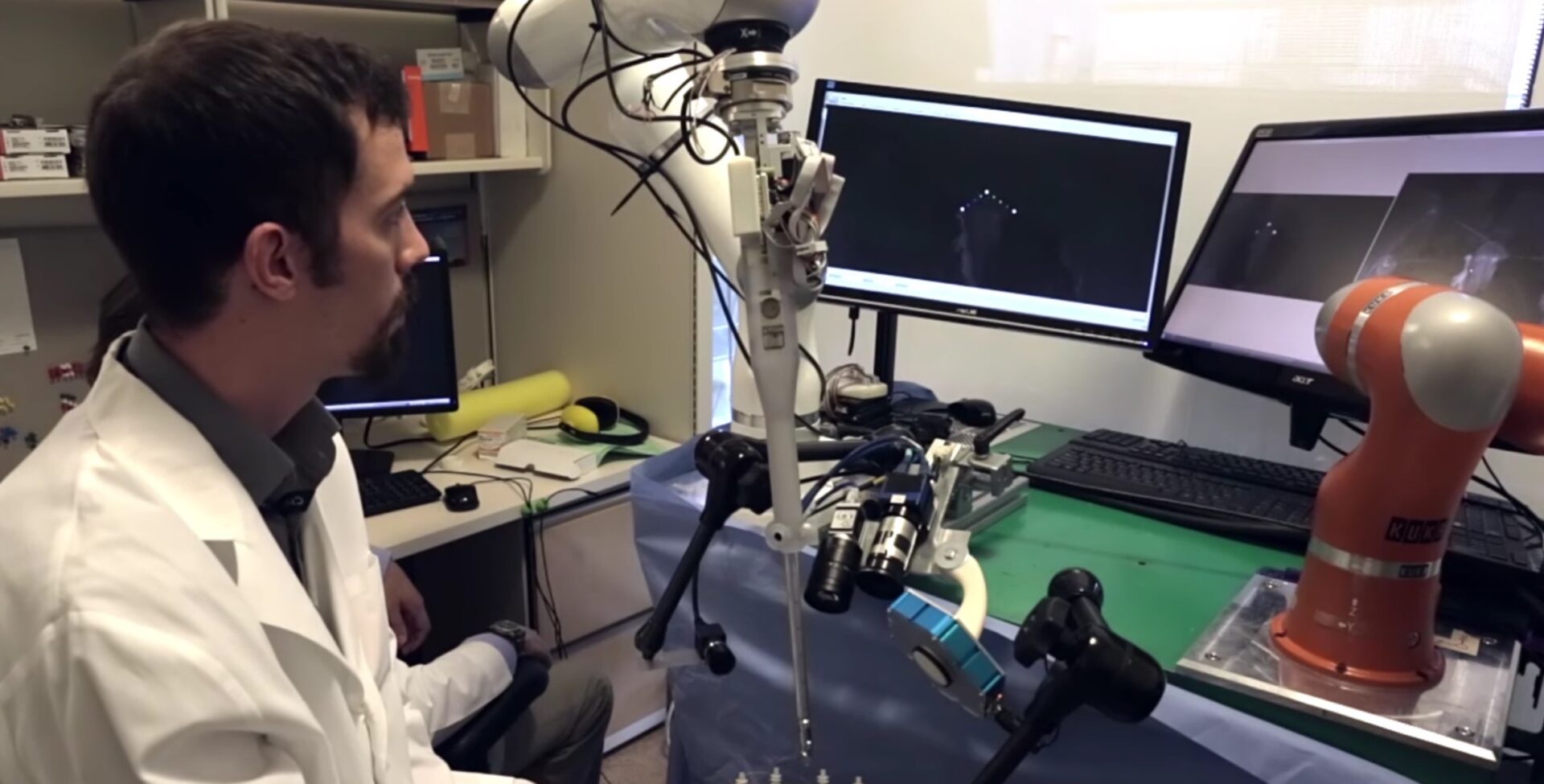 Conoce a STAR, el robot cirujano completamente autónomo - Zombisnes