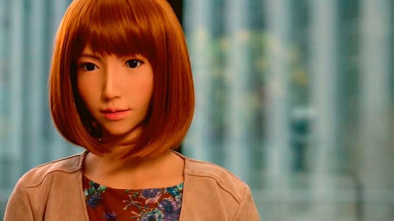 ERICA, la robot con inteligencia artificial que puede reir - Zombisnes